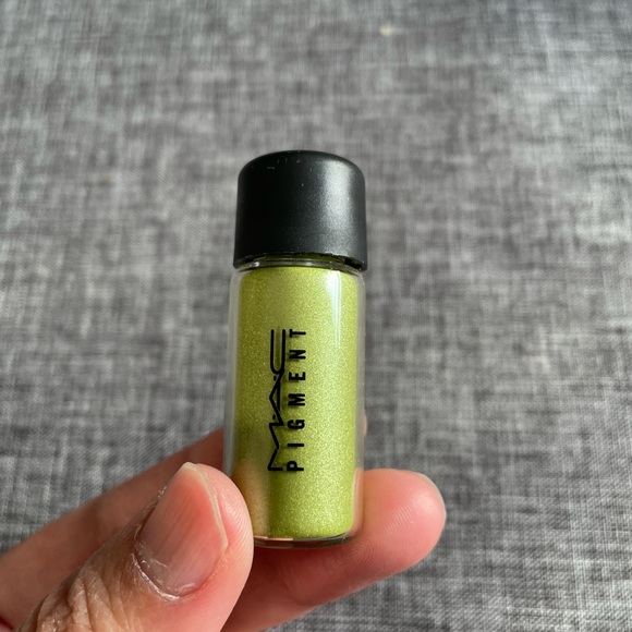 MAC Cosmetics | Makeup | Beautiful Mac Cosmetics Green Eyeshadows ...